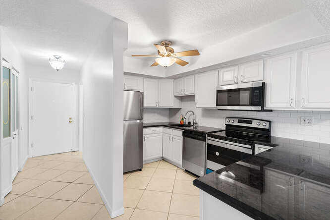 1100 Crystal Lake Dr Unit 104, Pompano Beach, FL 33064 - Condo for Rent ...