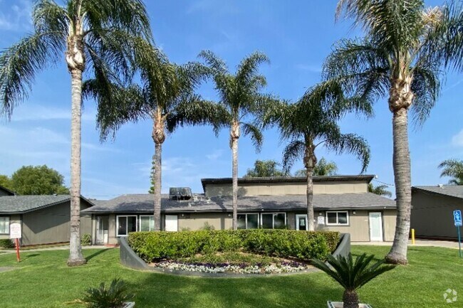 Arlanza Apartments for Rent with High Ceilings - Riverside, CA - 1 ...