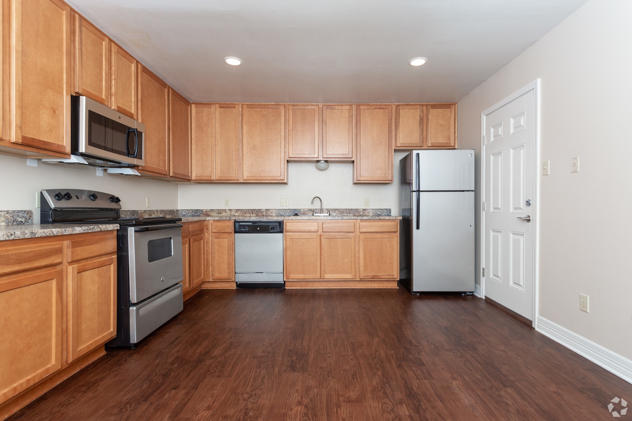 Millbrook Apartments - 611 E Washington St Shreveport, LA 71104 ...