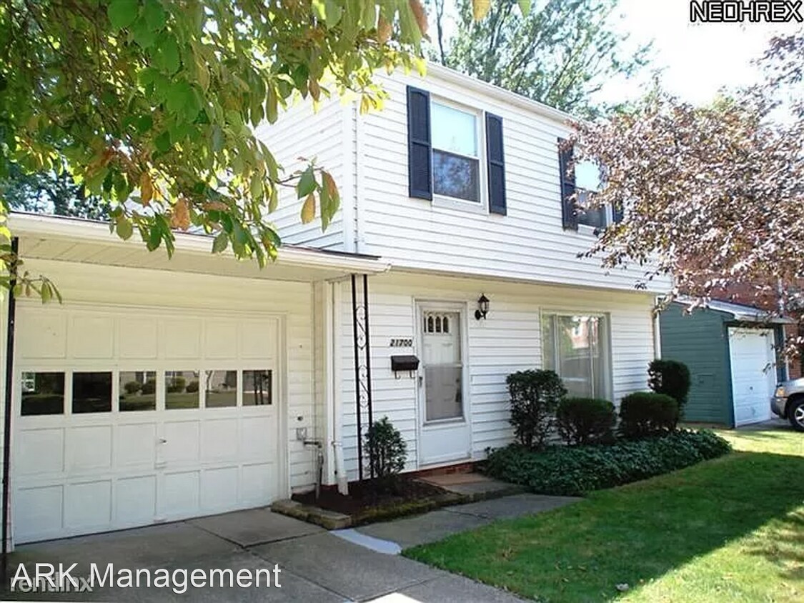 21700 Bruce Ave, Euclid, OH 44123 - House Rental in Euclid, OH ...