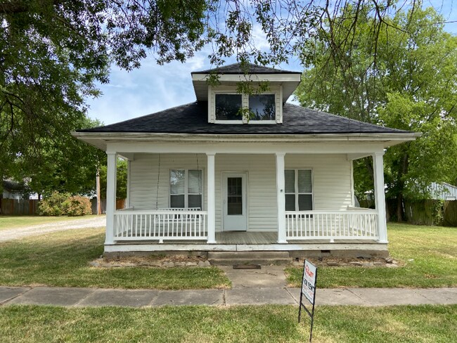 Apartments for Rent with Hardwood Floors in Archie MO | Apartments.com