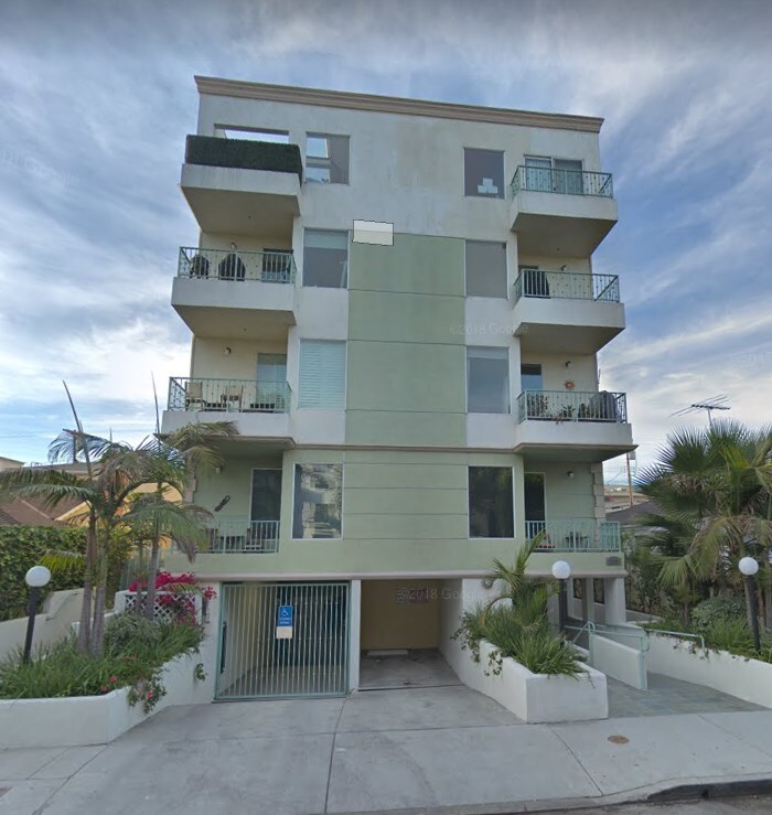 11801 Avon Way, Los Angeles, CA 90066 - Condo for Rent in Los Angeles ...