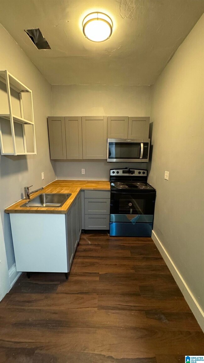 1738 17th St N Unit 4, Birmingham, AL 35204 - Room for Rent in ...