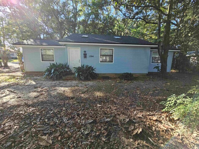 1304 N Bronough St, Tallahassee, FL 32303 - House Rental in Tallahassee ...
