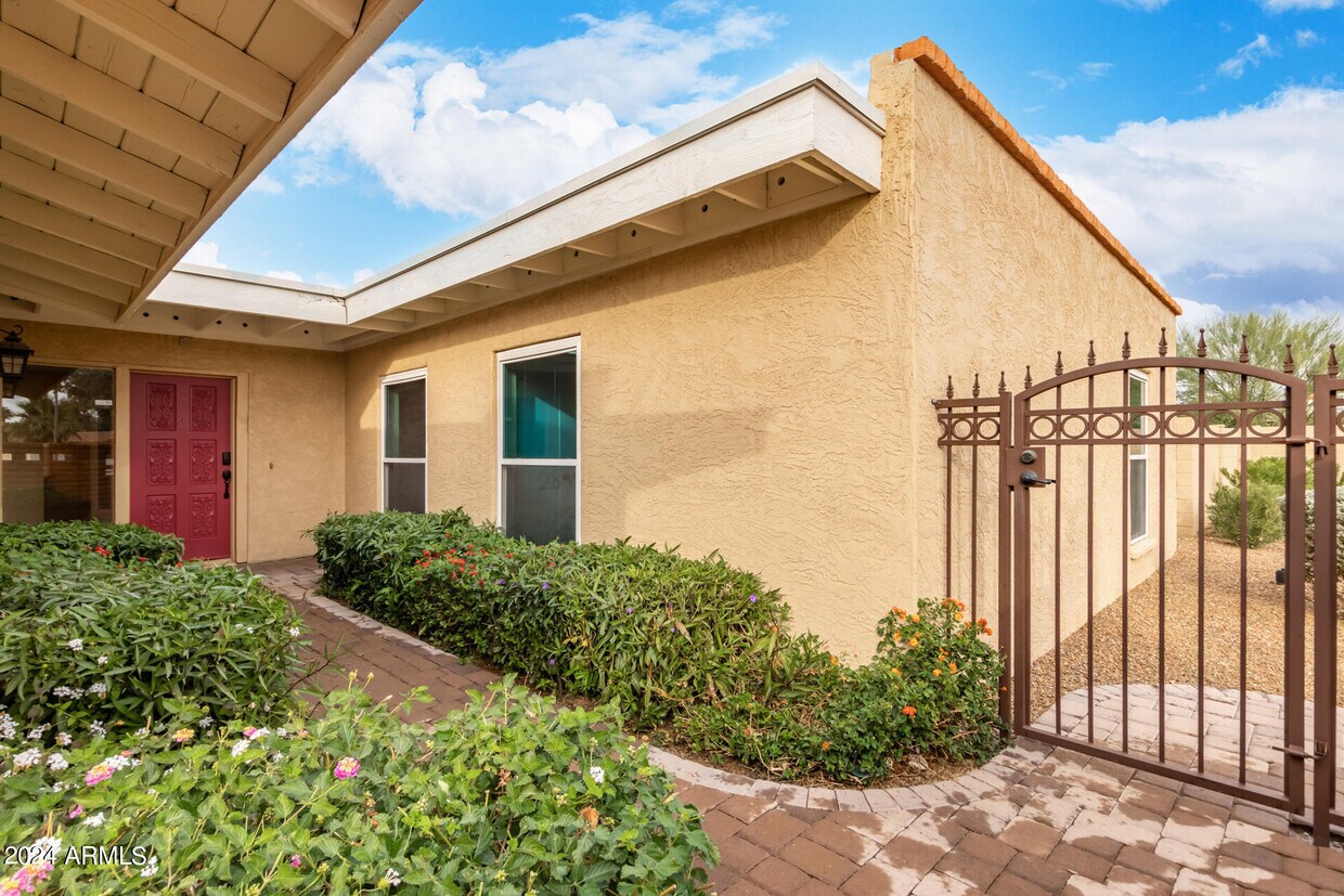 6922 E Cactus Rd, Scottsdale, AZ 85254 - House Rental in Scottsdale, AZ | Apartments.com