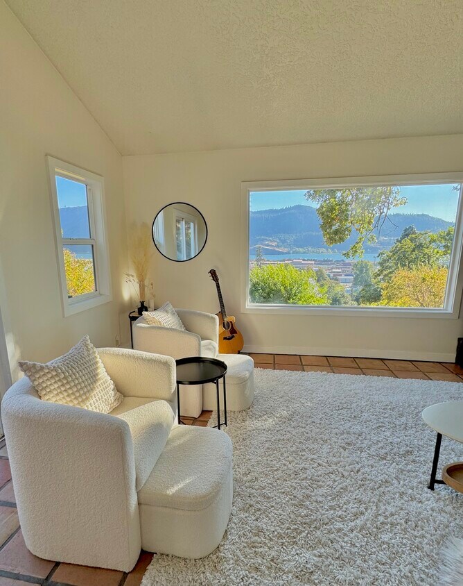 433 N Oak St, Cook, WA 98605 - House Rental in Cook, WA | Apartments.com