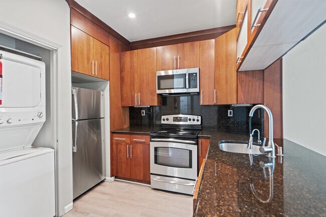 24 Ave at Port Imperial Unit 105, West New York, NJ 07093 - Condo for ...