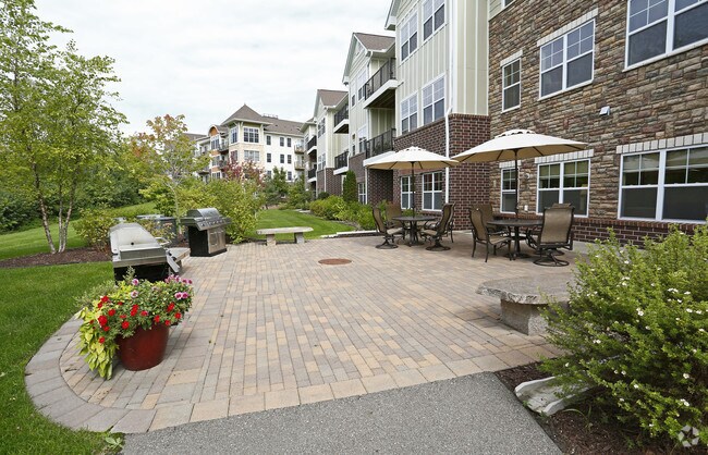 Highland Shores Apartments Rentals - Chaska, MN | Apartments.com