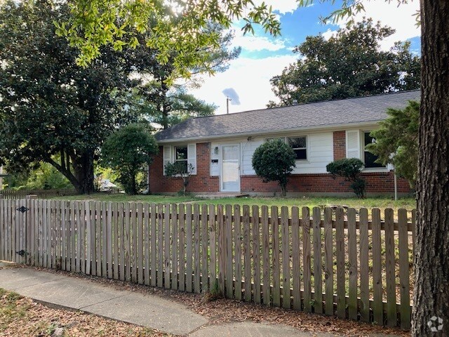 Mosby Apartments under $2,000 - Richmond, VA - 2 Rentals | Apartments.com