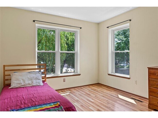 Cedar-Riverside Basement Apartments for Rent - Minneapolis, MN ...
