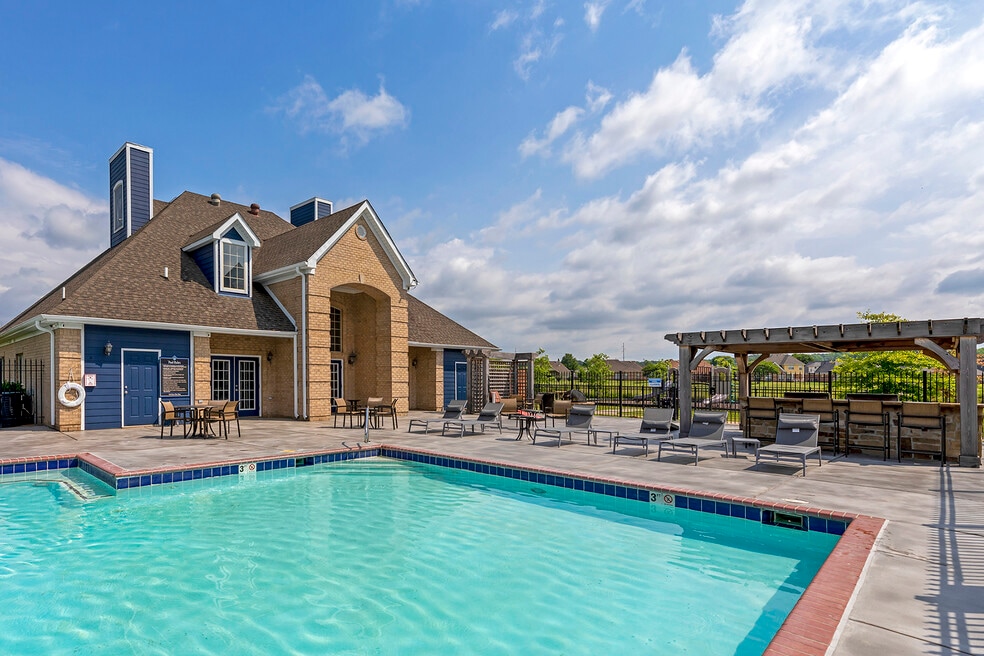 51 At Southhaven - 7560 Chesteridge Ave Southaven, MS 38671 ...