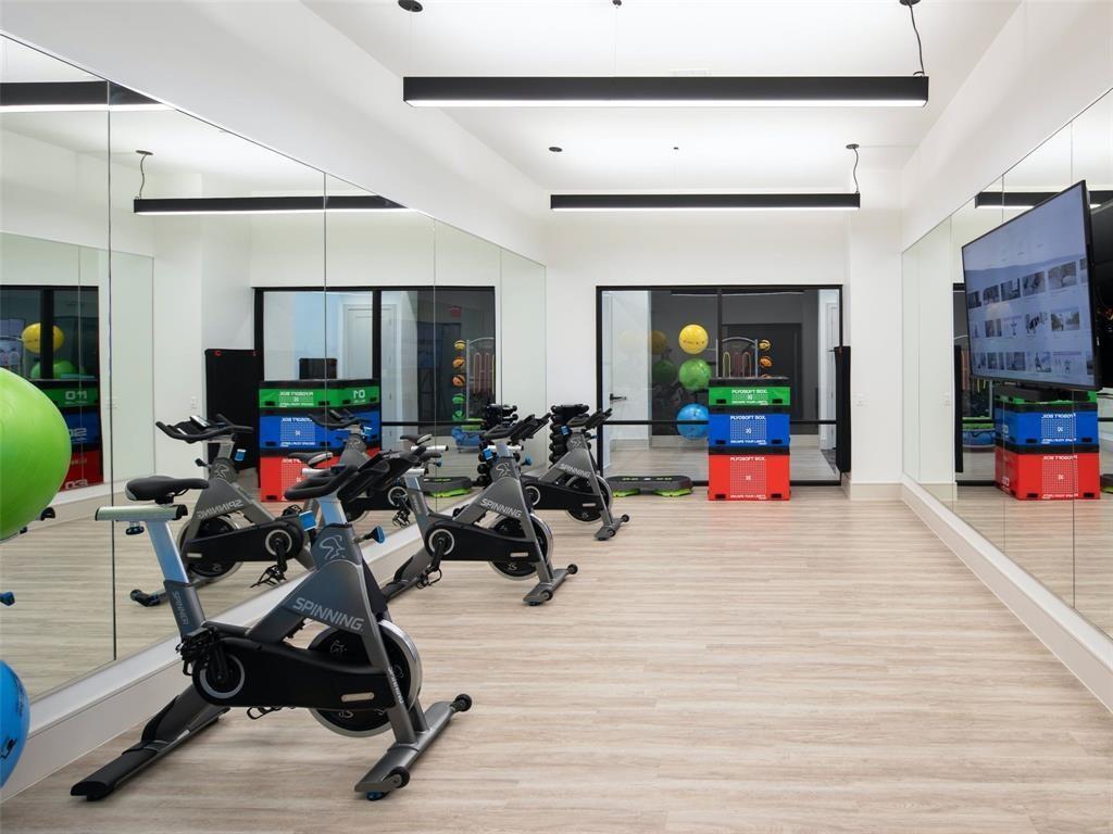 4641 Montrose Blvd Unit A8-443, Houston, TX 77006 - Room for Rent in ...