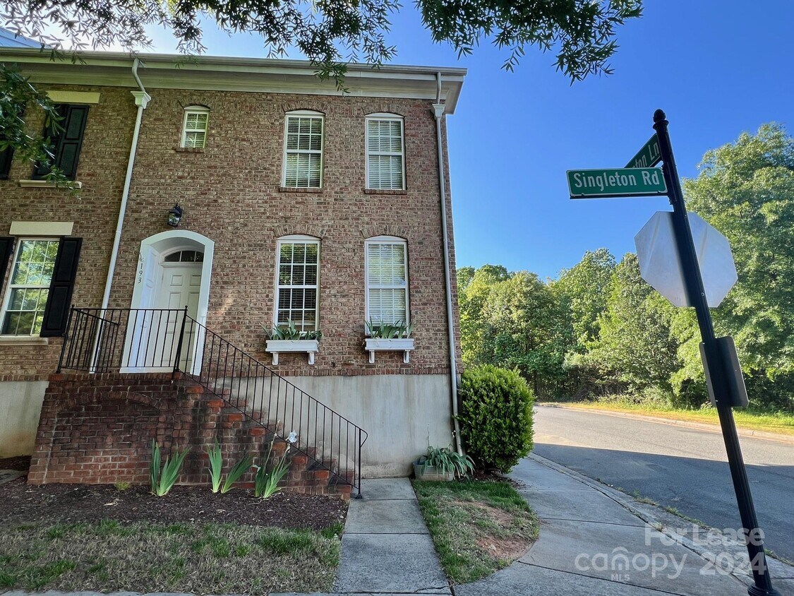 193 Singleton Rd, Mooresville, NC 28117 - Townhome Rentals in ...