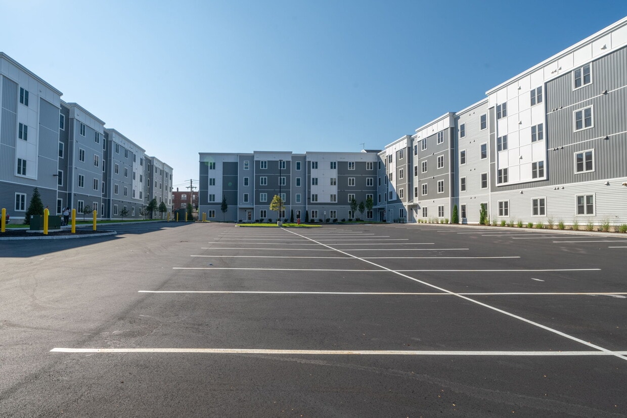 Monahan Manor - 17 Myrtle St Nashua, NH 03060 | Apartments.com
