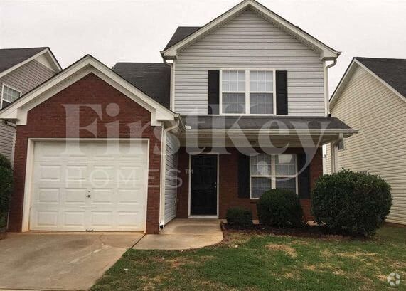 Adams Walk at City Square Apartments for Rent with a Walk-In Closet ...