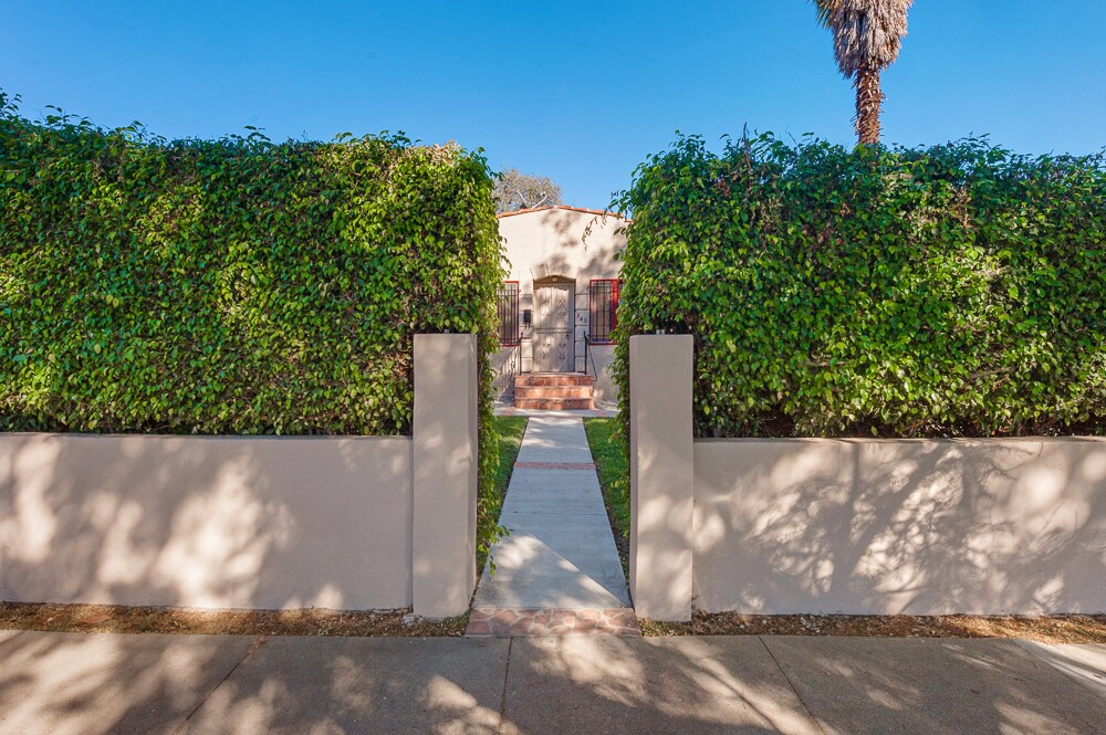 848 N Ogden Dr, Los Angeles, CA 90046 - House Rental in Los Angeles, CA ...