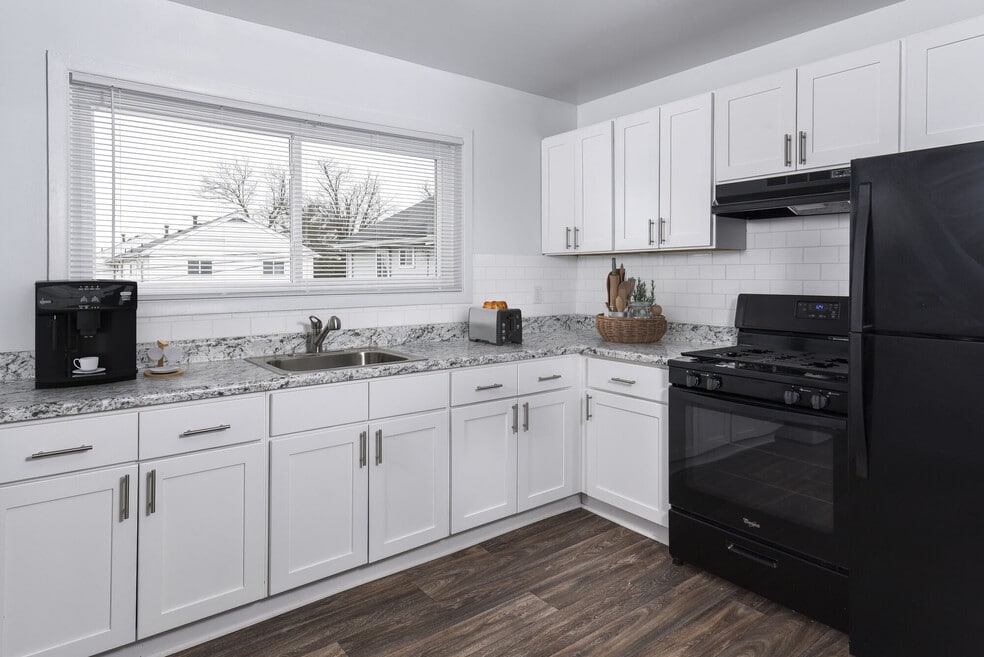 Apartamentos baratos de renta en Silver Meadows, Sandston, VA - 82 ...