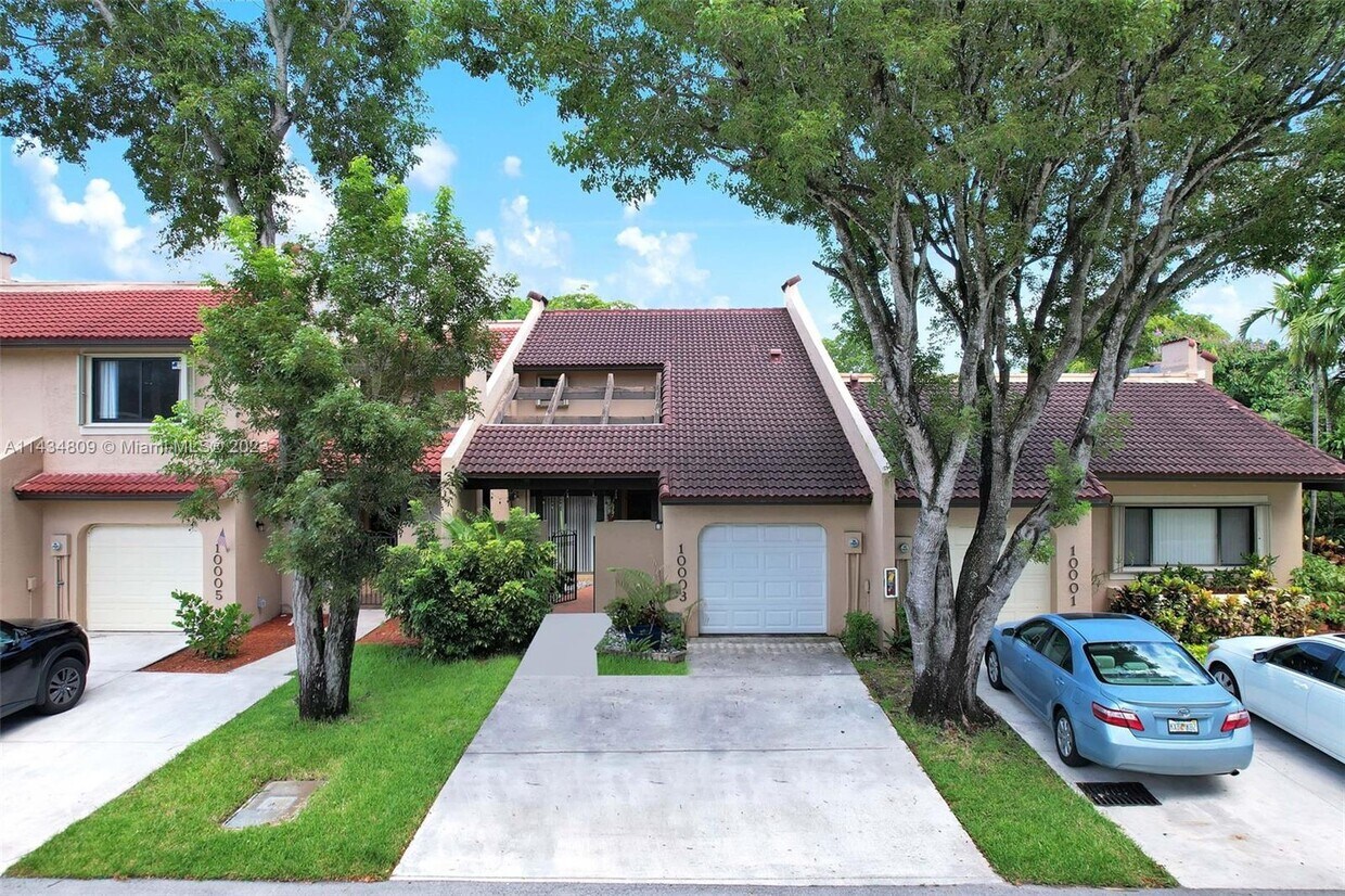 10003 Costa Del Sol Blvd, Doral, FL 33178 - Townhome Rentals in Doral ...