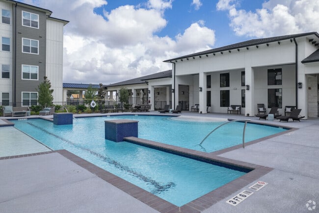 Ivy Point Cinco Ranch - Apartments in Katy, TX | Apartments.com