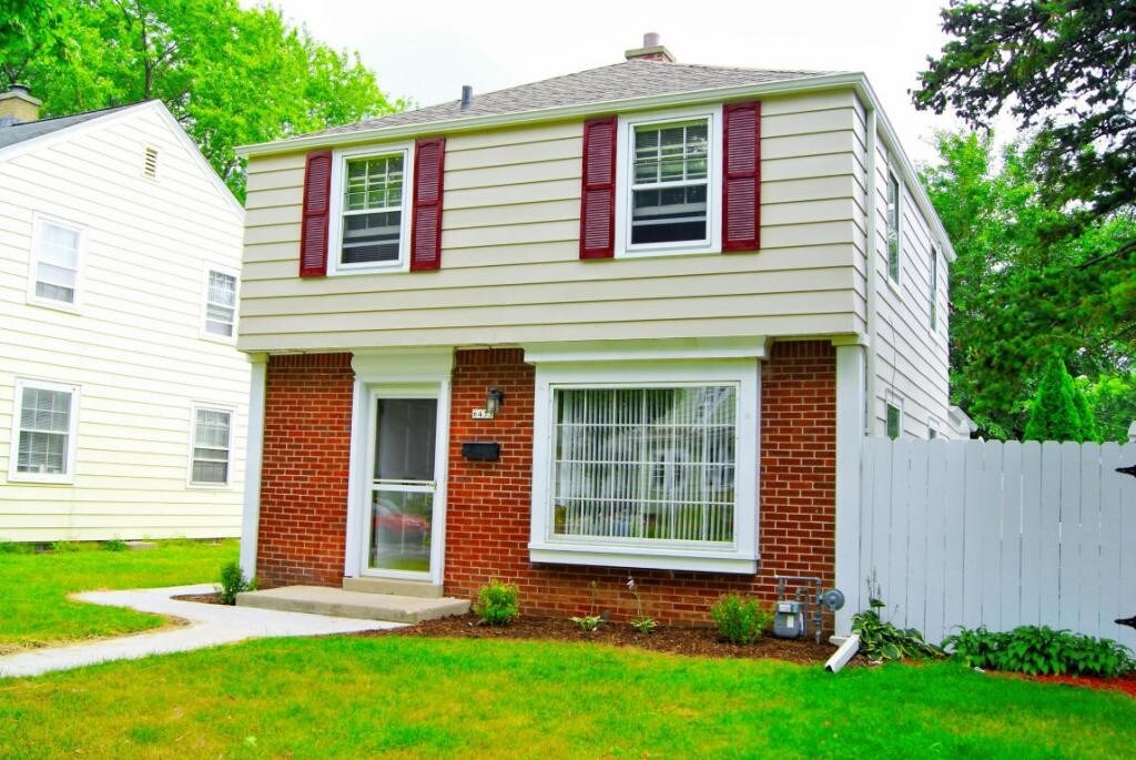 6433 W Locust St, Milwaukee, WI 53210 - House Rental in Milwaukee, WI ...