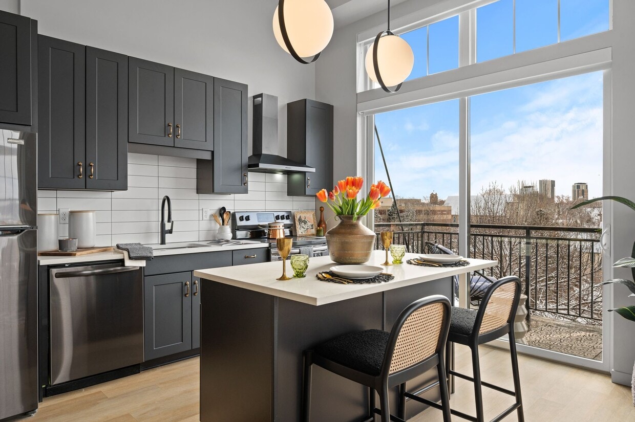 1000 Main Street Apartments - 1000 Main St Ne Minneapolis, MN 55413 ...