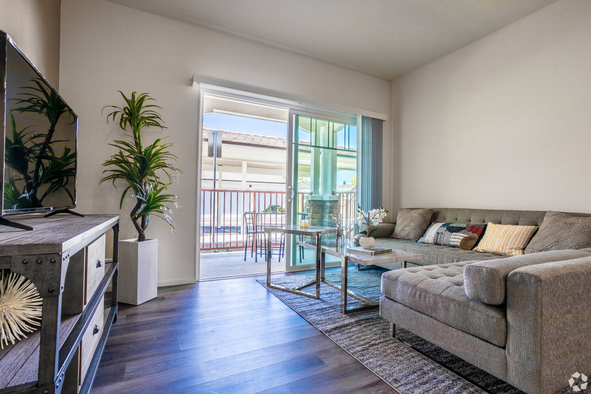 Turtle Creek Apartments Riverside