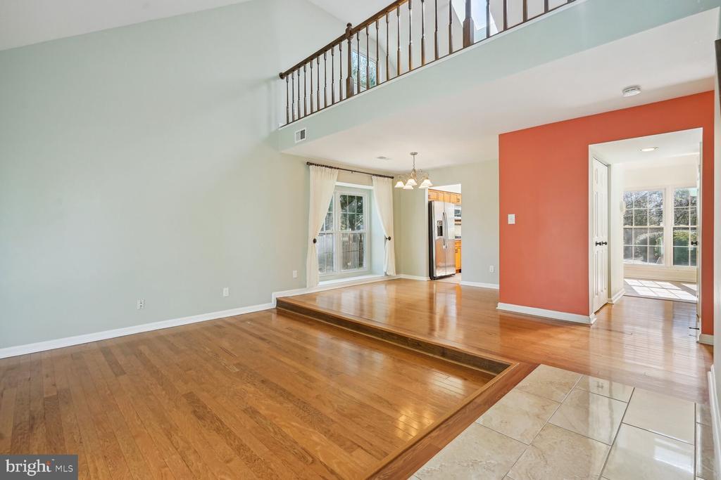 13601 Springhaven Dr, Chantilly, VA 20151 - House Rental in Chantilly ...