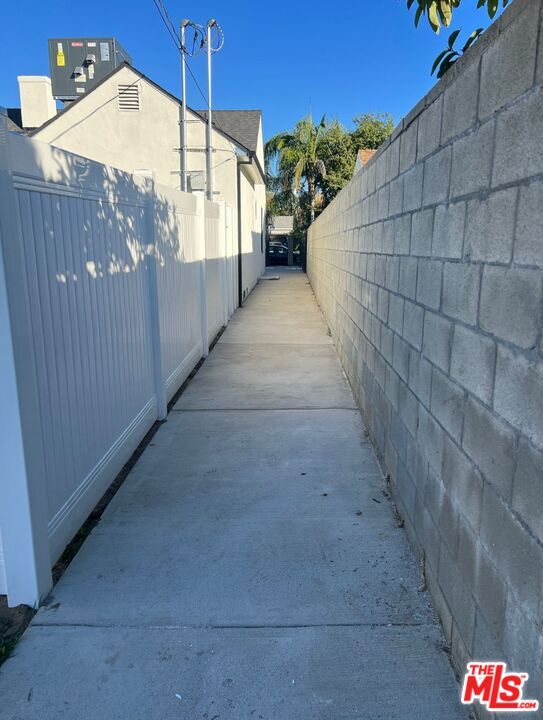 11336 Delano St, Los Angeles, CA 91606 - House Rental in Los Angeles ...