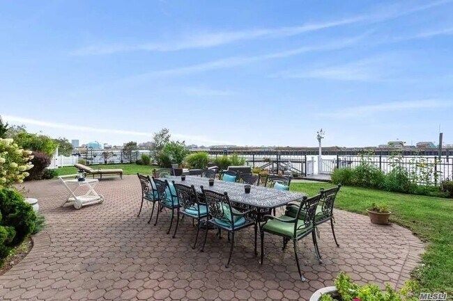 4 Quebec Rd, Island Park, NY 11558 - House Rental in Island Park, NY ...