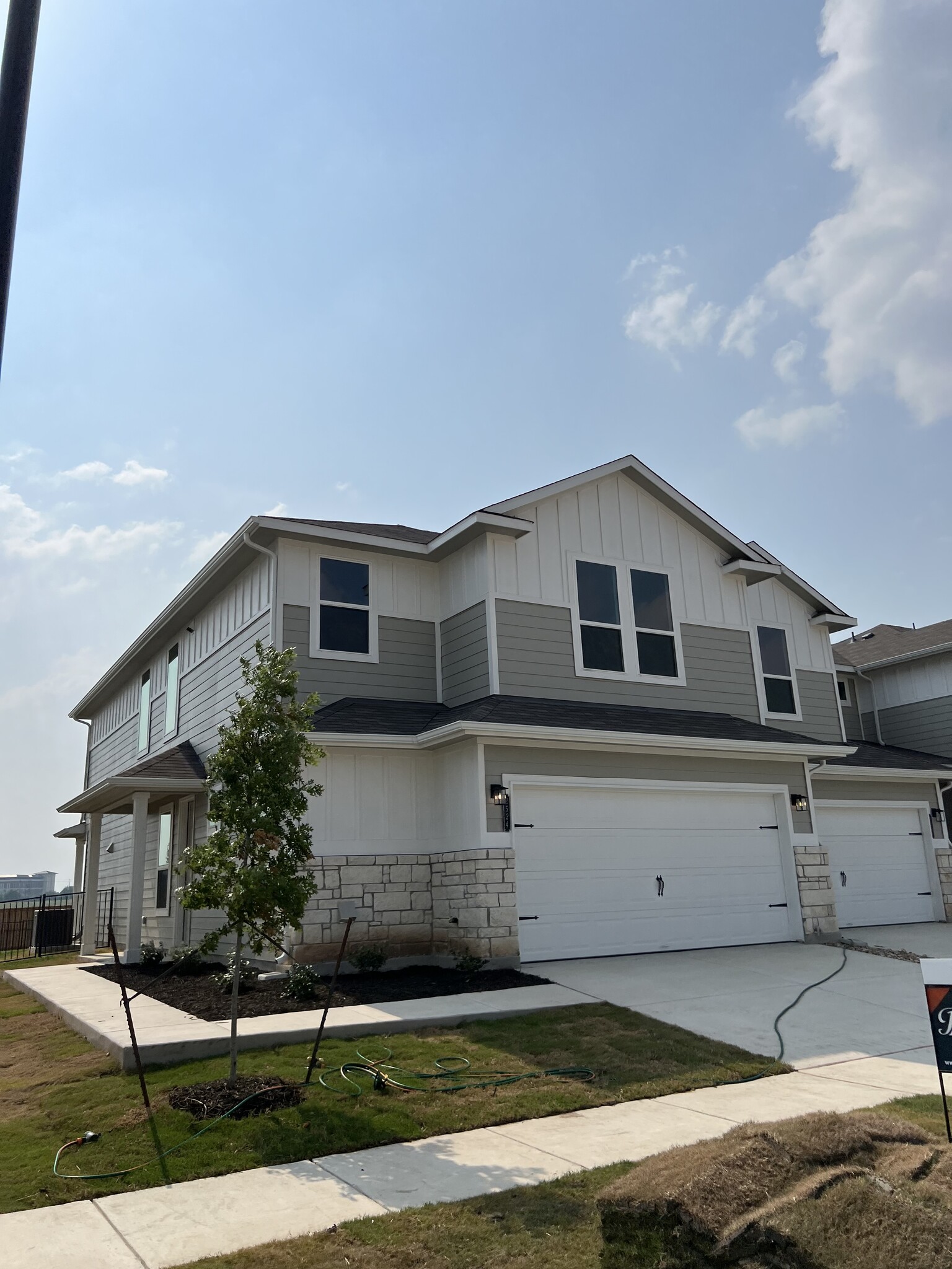 2524 Jack Nora Wy, Round Rock, TX 78665 - Townhome Rentals in Round ...