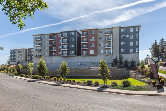 Thorpe Westwood Apartments for Rent with Hardwood Floors - Spokane, WA ...