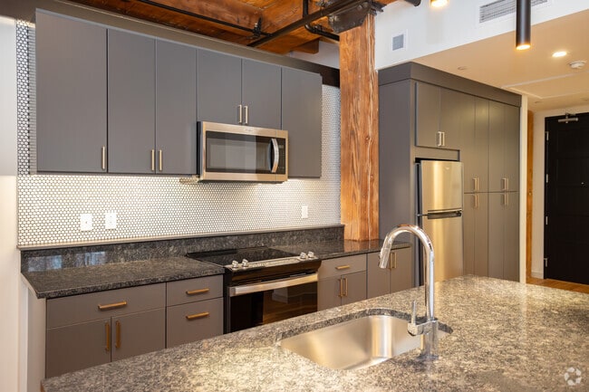 Central Northside Apartments for Rent with High Ceilings - Pittsburgh ...