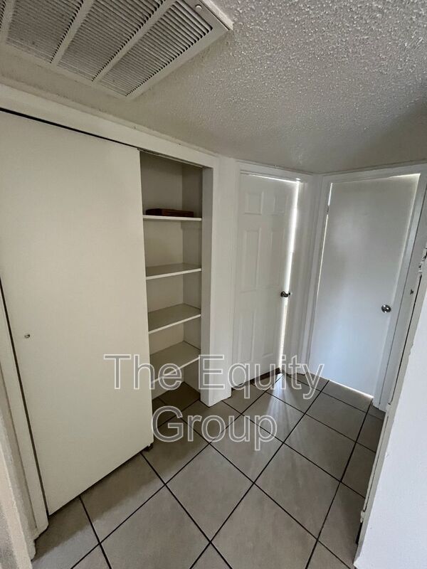 514 S Bridge St Unit B, Visalia, CA 93277 - Condo for Rent in Visalia ...
