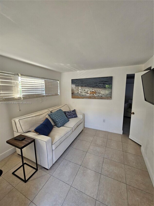 3351 SW 7th St Unit 2, Miami, FL 33135 - Room for Rent in Miami, FL ...