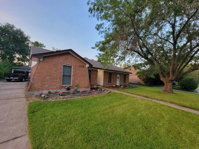 1119 Montour Dr, Houston, TX 77062 - House Rental in Houston, TX ...