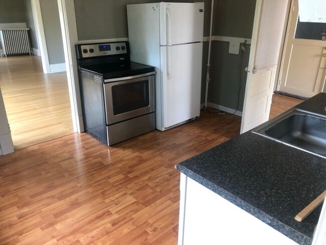 2347-2349 Federal Ave E Unit 2349, Seattle, WA 98102 - Room for Rent in ...