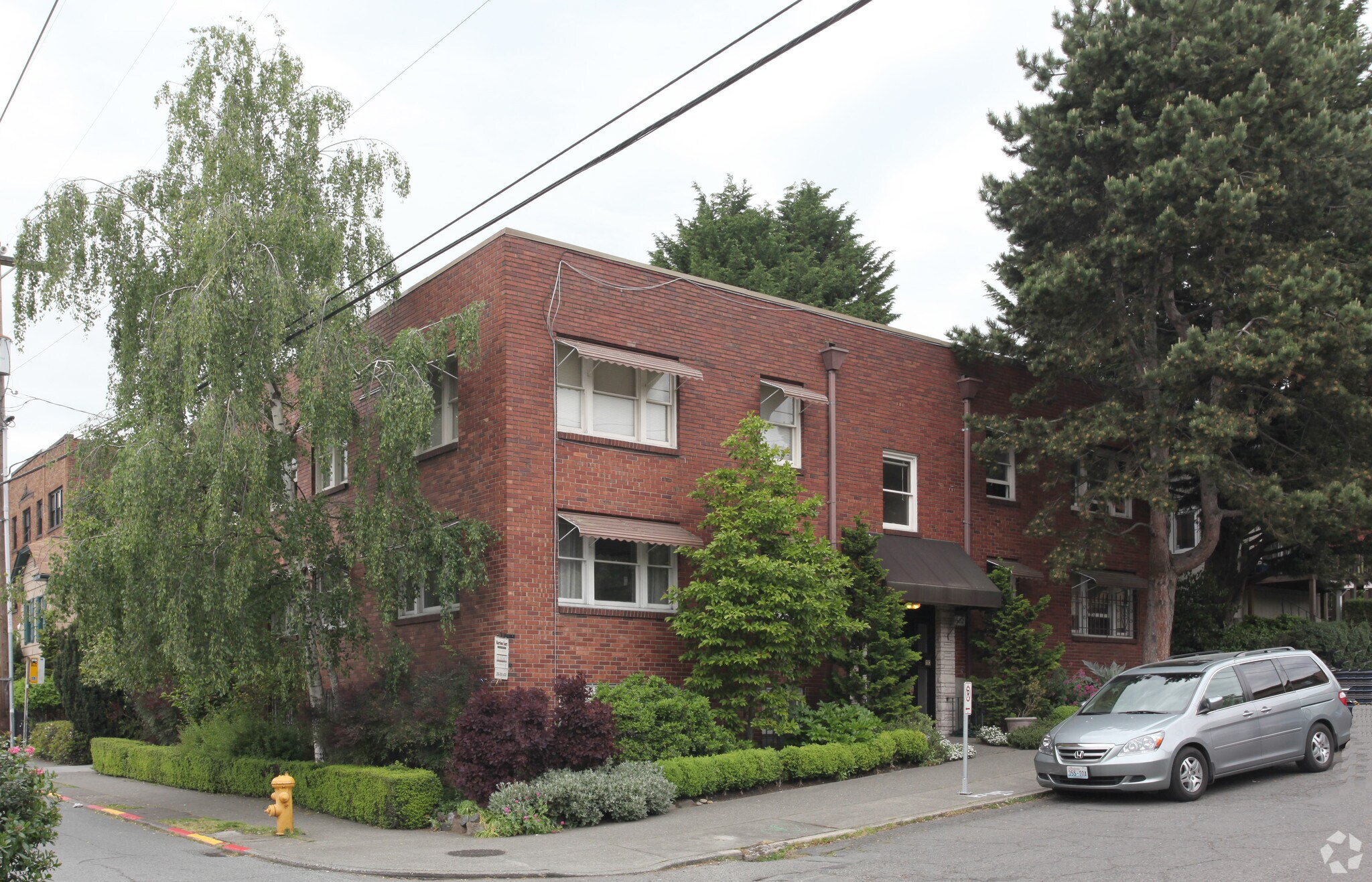 Harrison Court - 502 E Harrison St Seattle, WA 98102 | Apartments.com