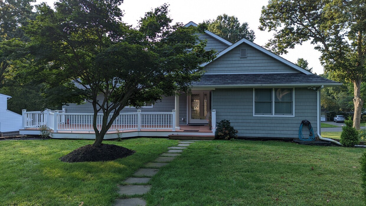 37 Fairfield Ln, Huntington Station, NY 11746 - House Rental in ...