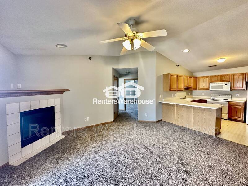10151 Sutton Dr Unit 12, Urbandale, IA 50322 - Condo for Rent in ...