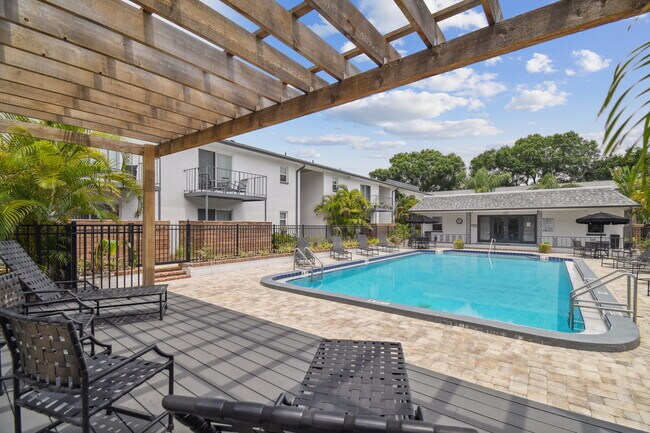North New Beautiful Apartments for Rent with Extra Storage - Tampa, FL ...
