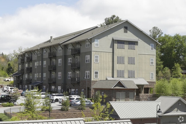 The Lofts At Reynolds Village