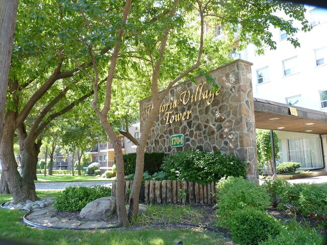 Victoria Village Towers Apartments - 1704 Victoria Park Ave Toronto, ON ...