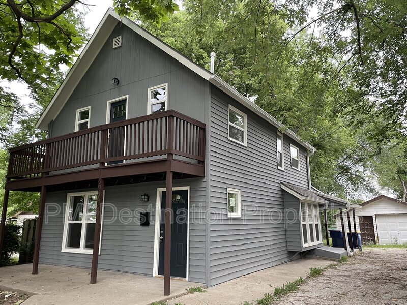 8405 Kickapoo St, De Soto, KS 66018 - House Rental in De Soto, KS ...