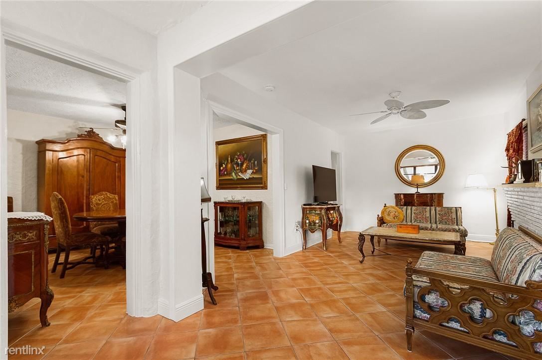1024 Tyler St, Hollywood, FL 33019 - House Rental in Hollywood, FL ...