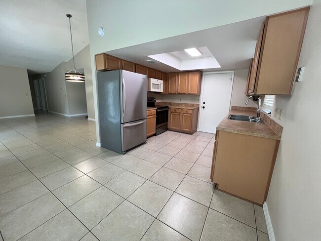 12253 Dakota Woods Ln, Orlando, FL 32824 - House Rental in Orlando, FL ...