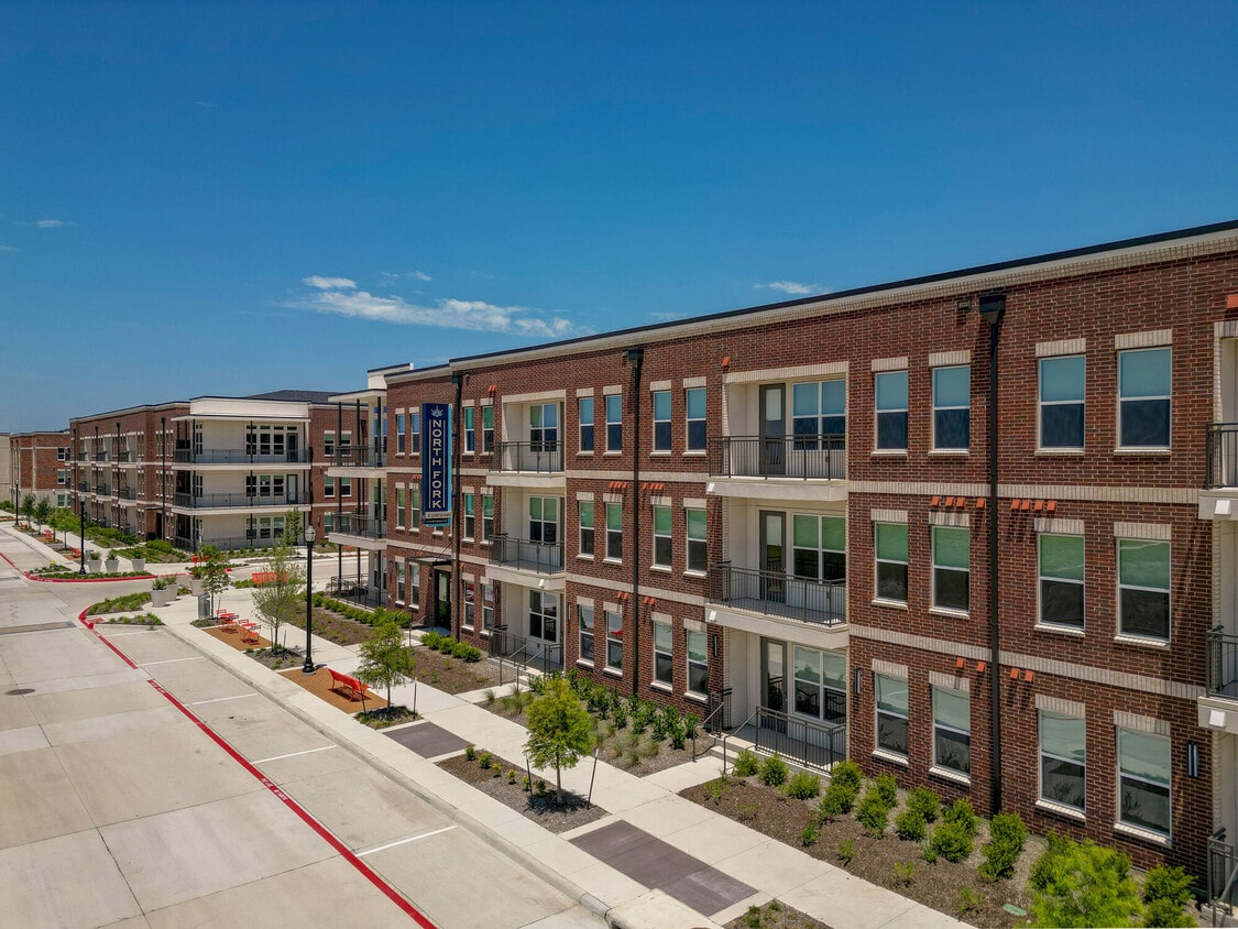 North Fork at Lexington Ranch - 12500 Live Oak Way Frisco, TX 75035 ...