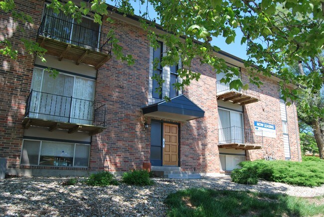 Wildcat Inn - College Heights & Denison Apartments - Manhattan, KS ...