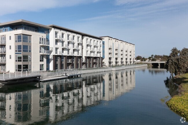 Waterfront Apartments for Rent in Foster City - 120 Rentals
