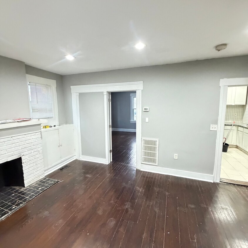 219 Schuyler Ave, Newark, NJ 07112 | Apartments.com