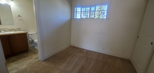 1107 High St Unit #101, Bellingham, WA 98225 - Room for Rent in ...